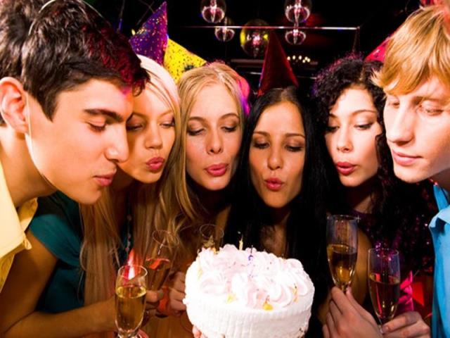 Rent limo online for Birthdays and Quinceaneras in PA